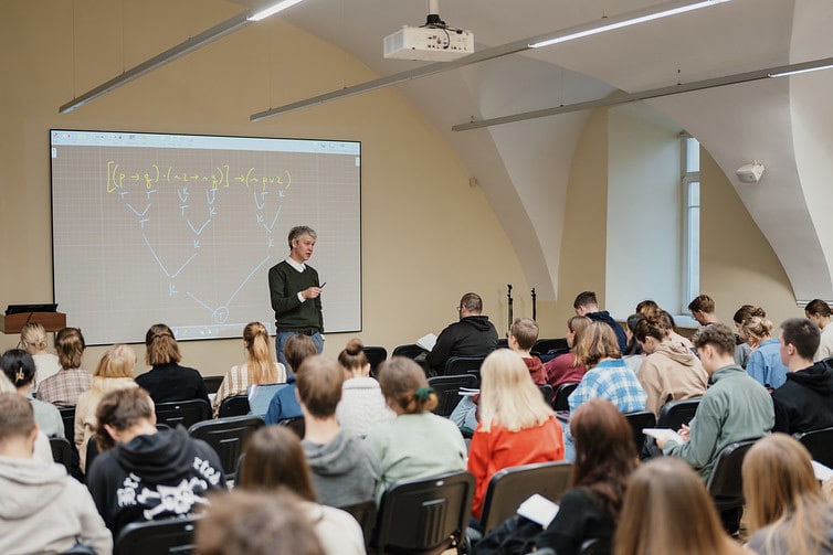 The international study programme "Sustainability and Future Societies ...